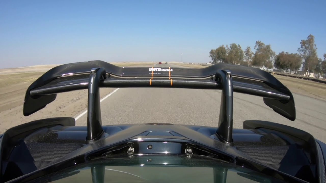 McLaren Senna Active Wing in Action at Buttonwillow - YouTube