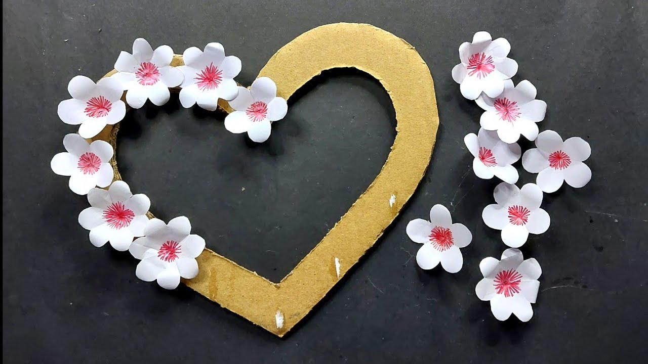 School Project Decoration Ideas || Simple And Easy Paper Wall Hanging ...