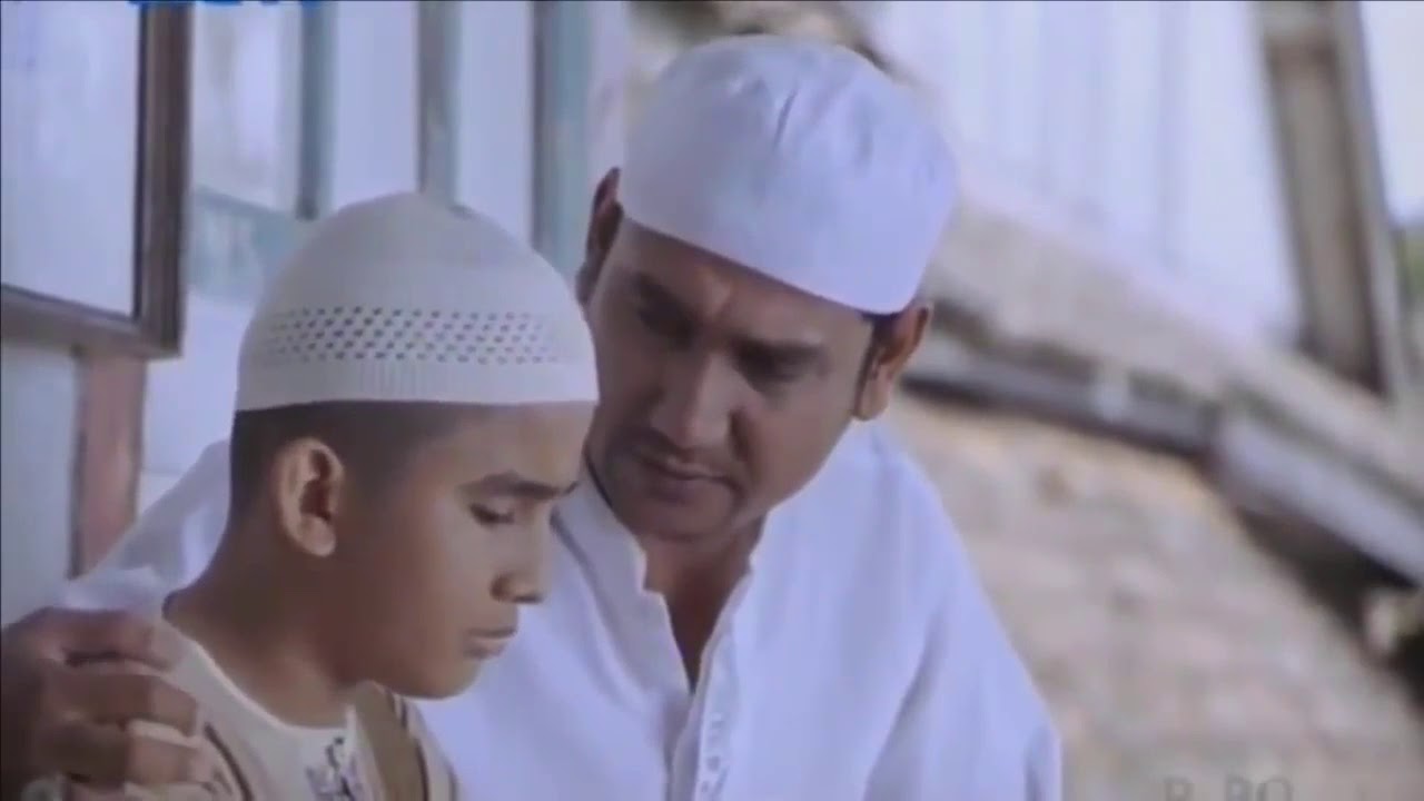cahaya cinta pesantren Full Movie Film Religi Indonesia terbaru - YouTube