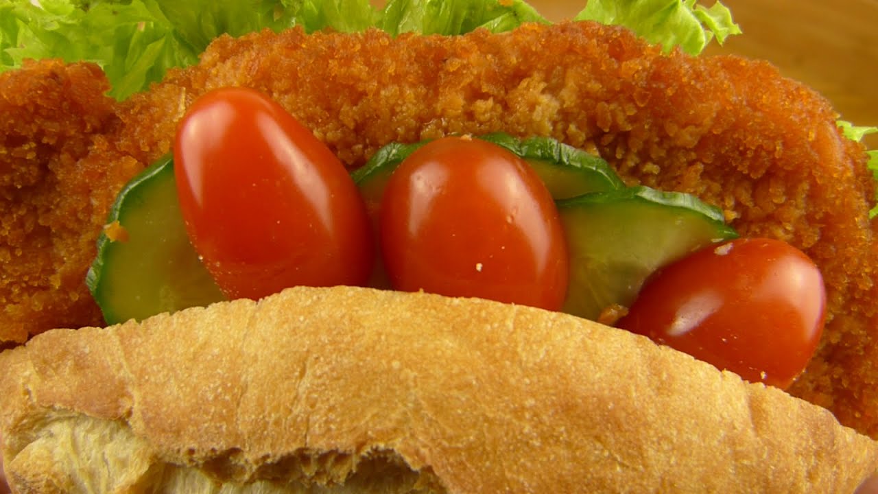 Kaiser's - Schnitzel Roll / Brötchen - YouTube