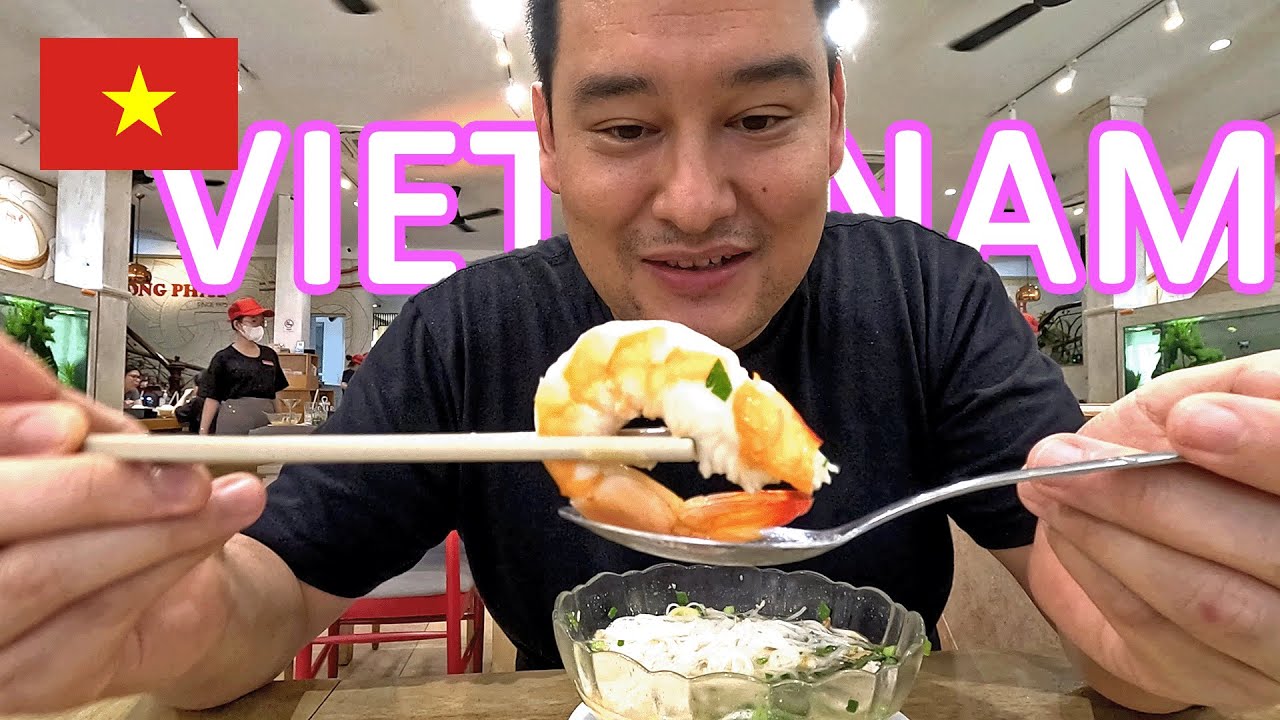 The BEST Vietnamese FOOD In Saigon - Hủ Tiếu Nam Vang (Michelin) - YouTube