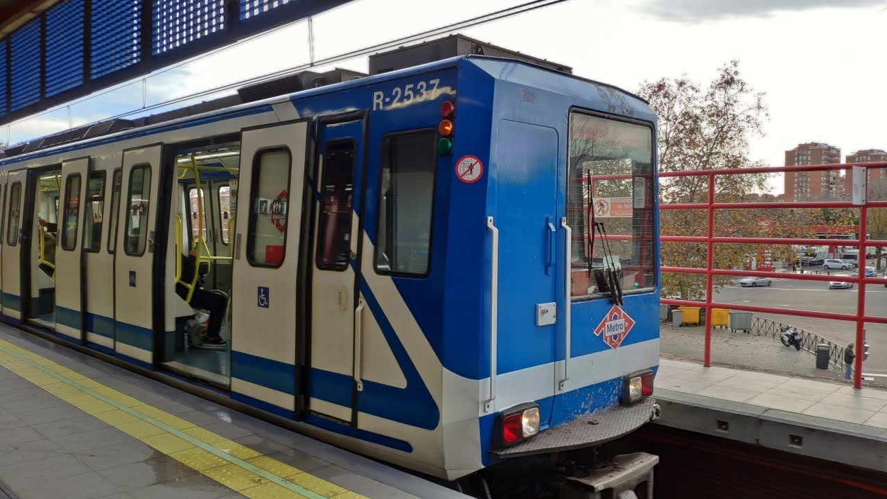 Metro de Madrid Linea 5, 2000A, 2000B, 3000, Caf - YouTube