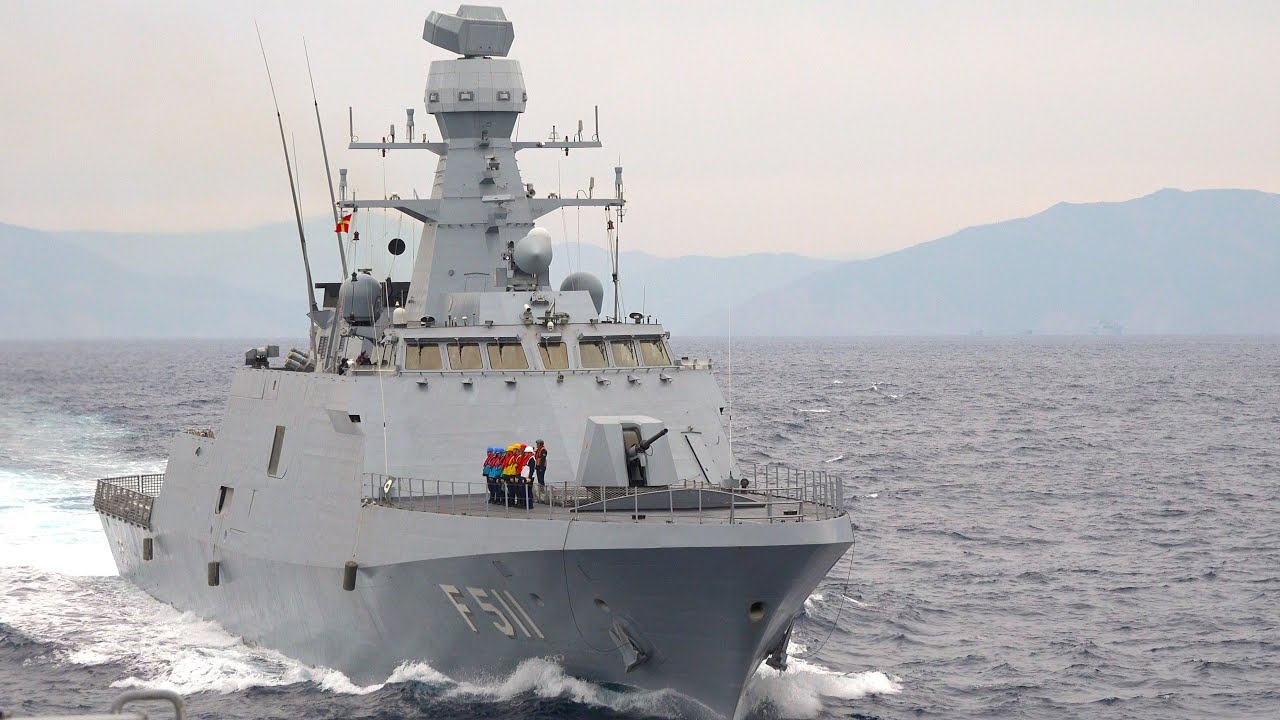 F 511 TCG Heybeliada En Güncel Hâliyle Seyirde - YouTube