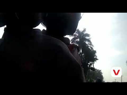 Nemenin neng jilbab coklat belanja_pemula