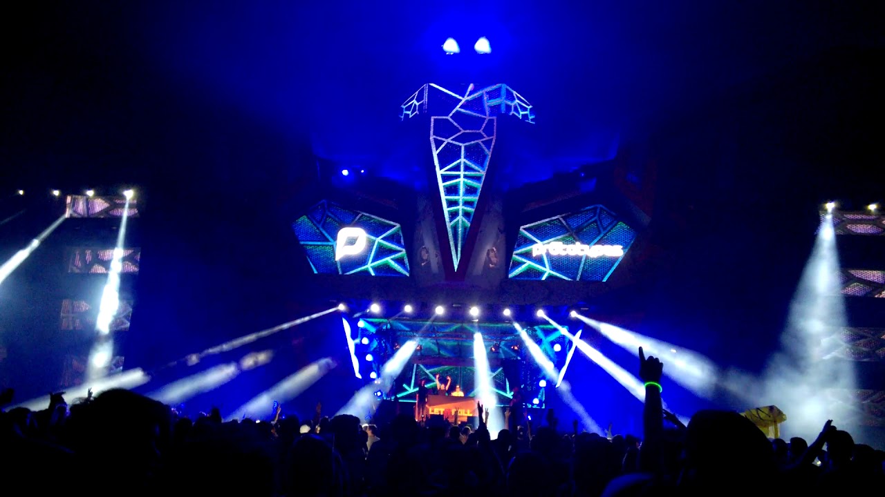 The Prototypes LET IT ROLL OA 2017 (Main stage) - YouTube