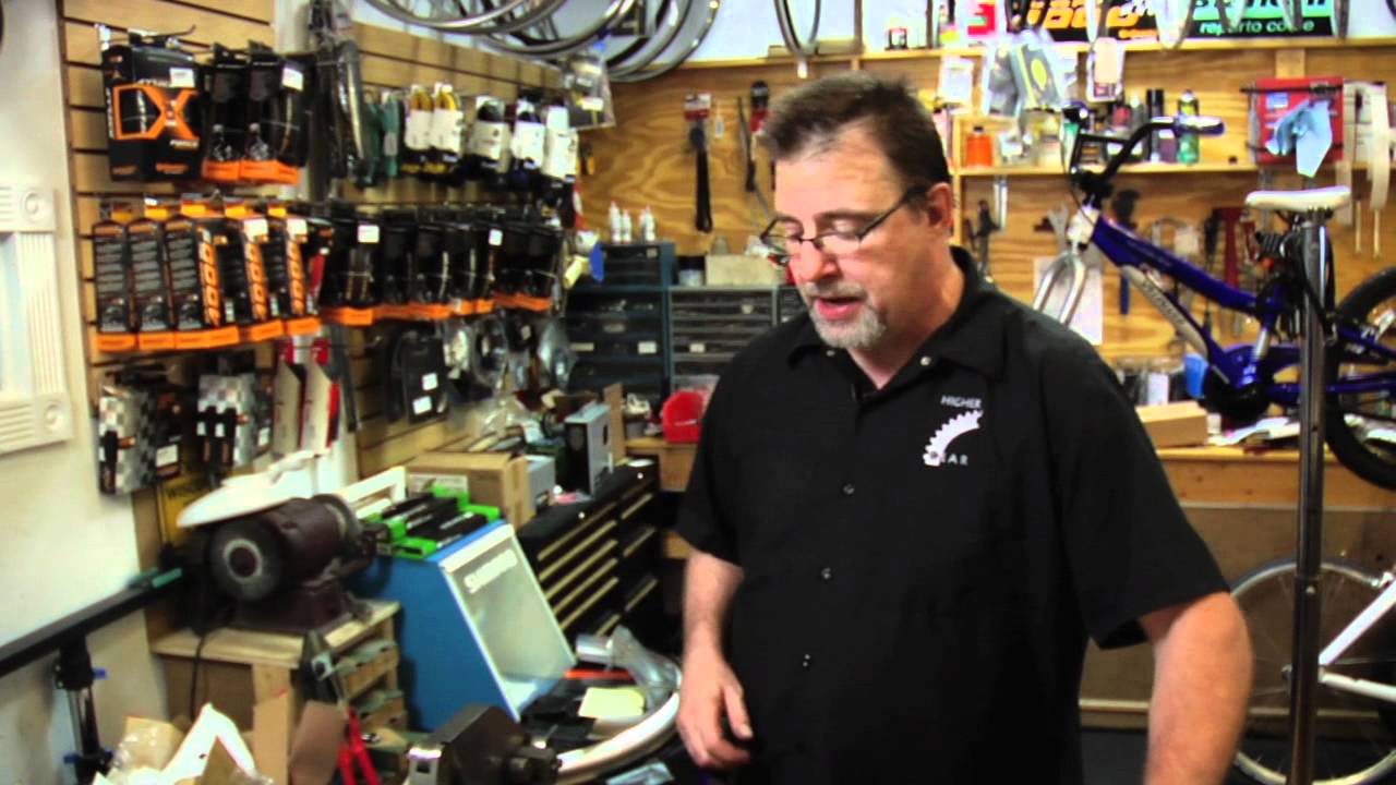 Bike Repair: Spoke Threading - YouTube