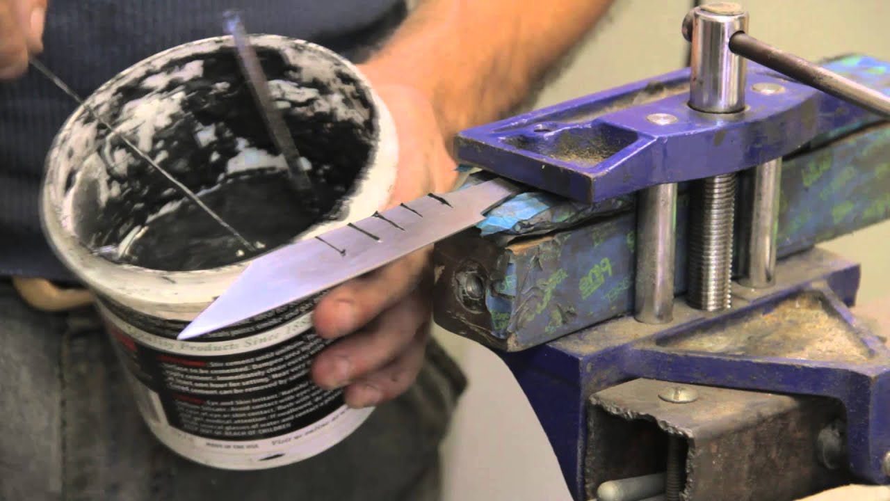 Hamon: Claying a Blade - YouTube