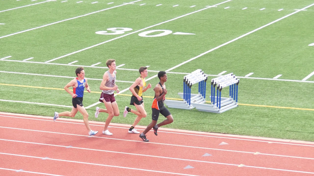 2018 Northern Conference Boys 3200m run - YouTube