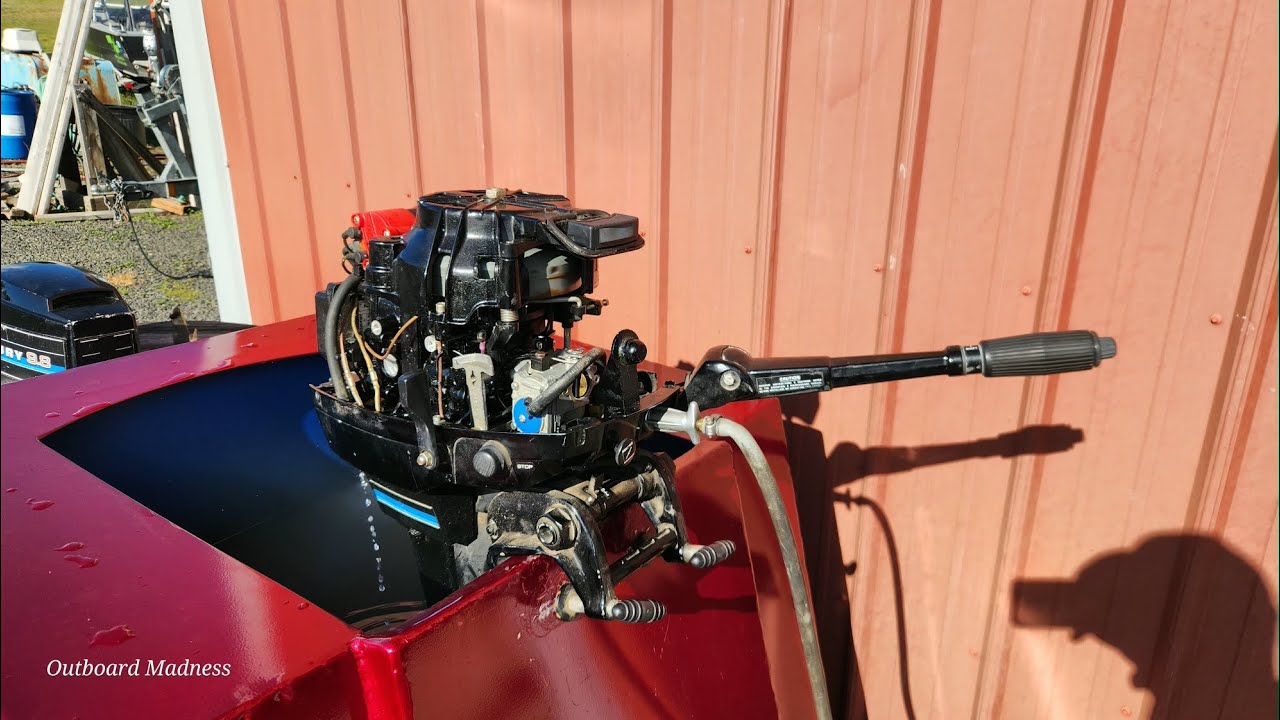 1982 Mercury 9.8hp 2-stroke @OutboardMadness #outboardmadness - YouTube