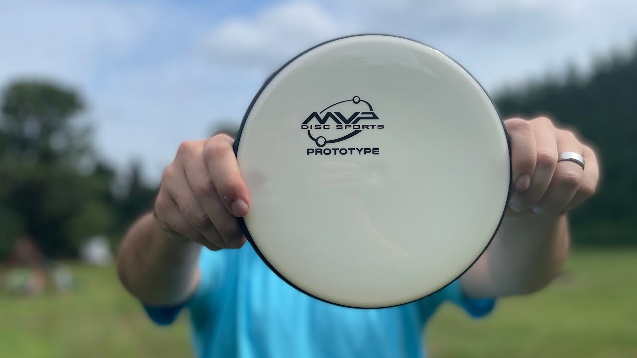 MVP Glitch Review- Gyro Hybrid Catch Disc - YouTube