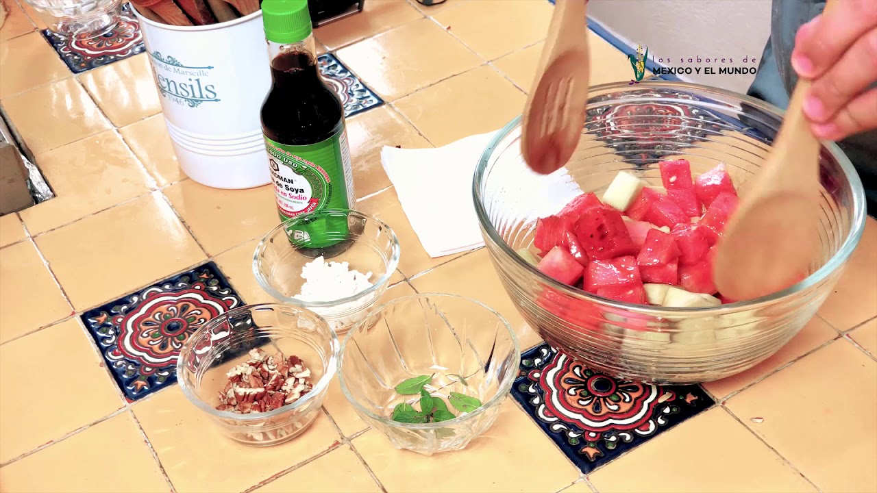 Ensalada de Sandía y Salsa de Soya - YouTube