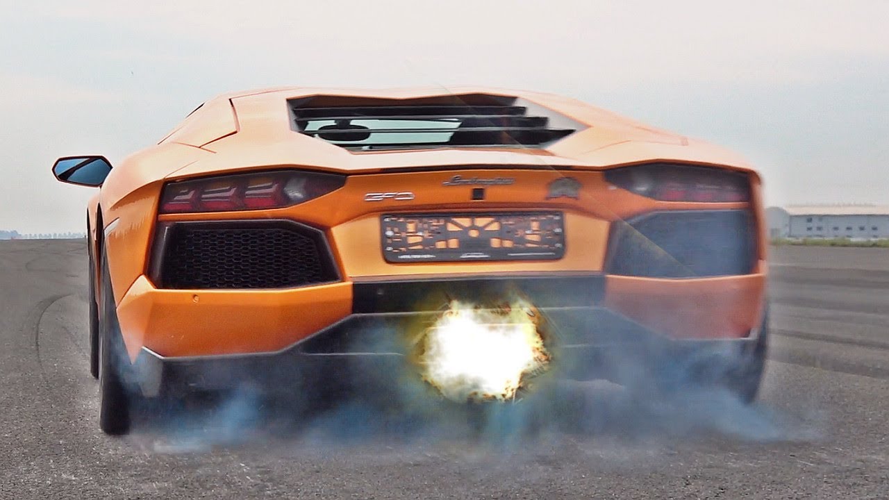 Fire Lamborghini Aventador