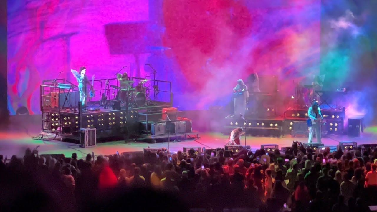 boygenius - Revolution 0 LIVE at The Hollywood Bowl 10-31-2023 6/19 ...