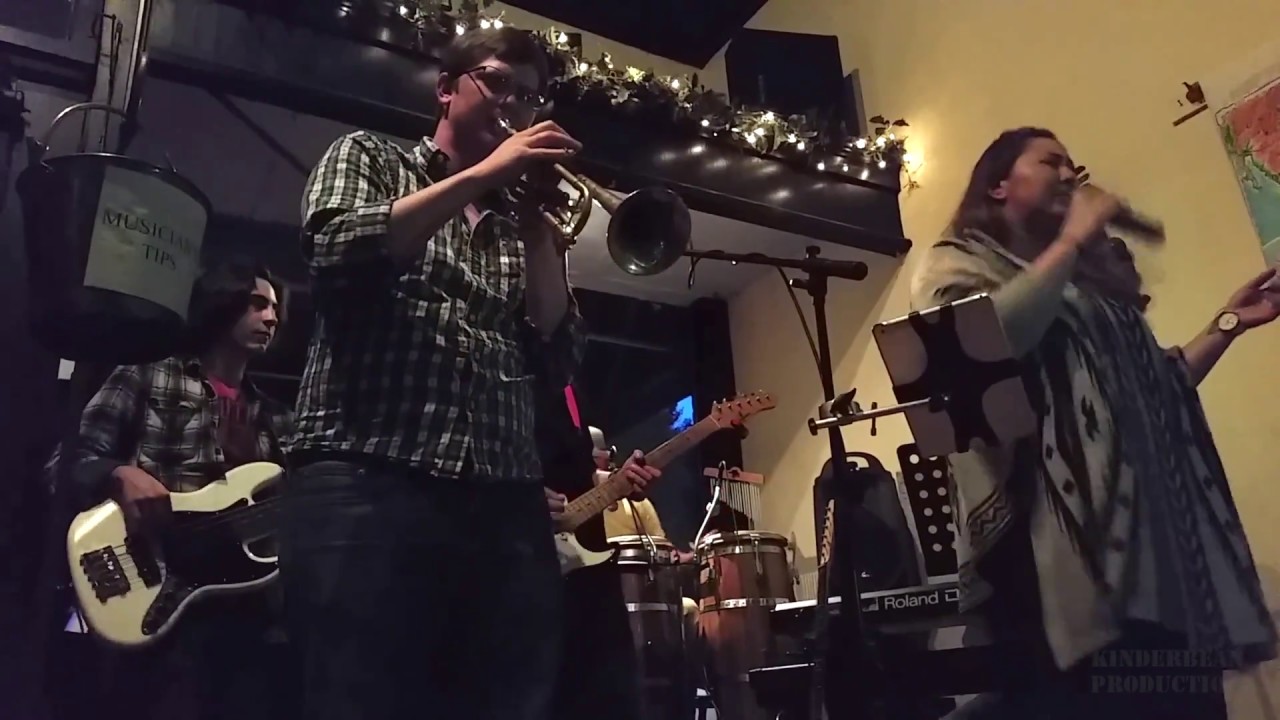 Aina Cook Band - Chain of Fools - YouTube
