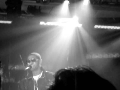 Usher - Burn (live) - YouTube