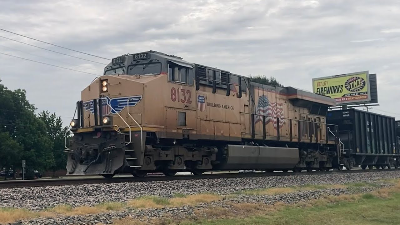 Highball! Union Pacific Rock Train at Newark, TX (July 15, 2023) - YouTube