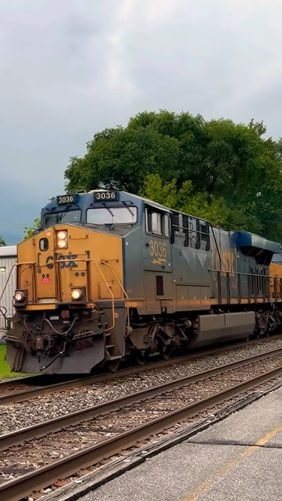 Fast CSX intermodal - YouTube