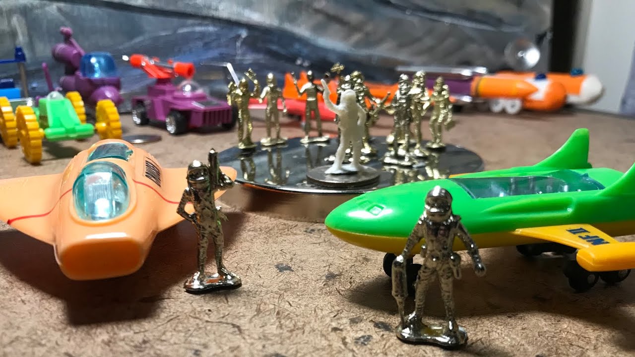 Golden Astronaut / Triang Spacex “Nuclear Freighter” & “Pleasure ...