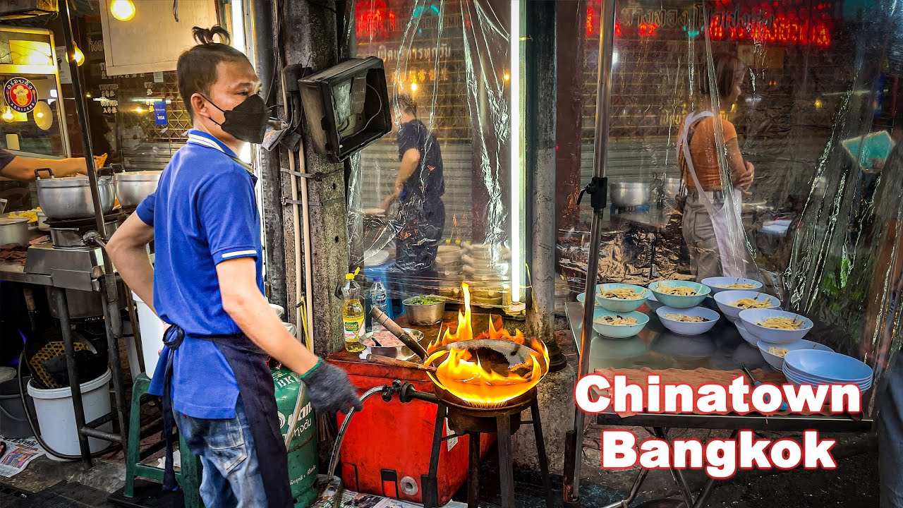 Bangkok Chinatown -Powerful Fire! WOK Cooking - foodies tour - YouTube