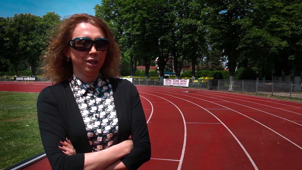 Violeta Beclea-Szekely spune Curaj, Romania! - YouTube