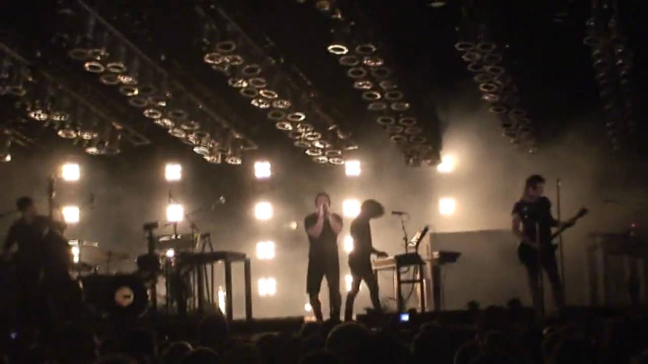 Nine Inch Nails - Lights in the Sky - live Tampa FL 05-09-09 HD - YouTube