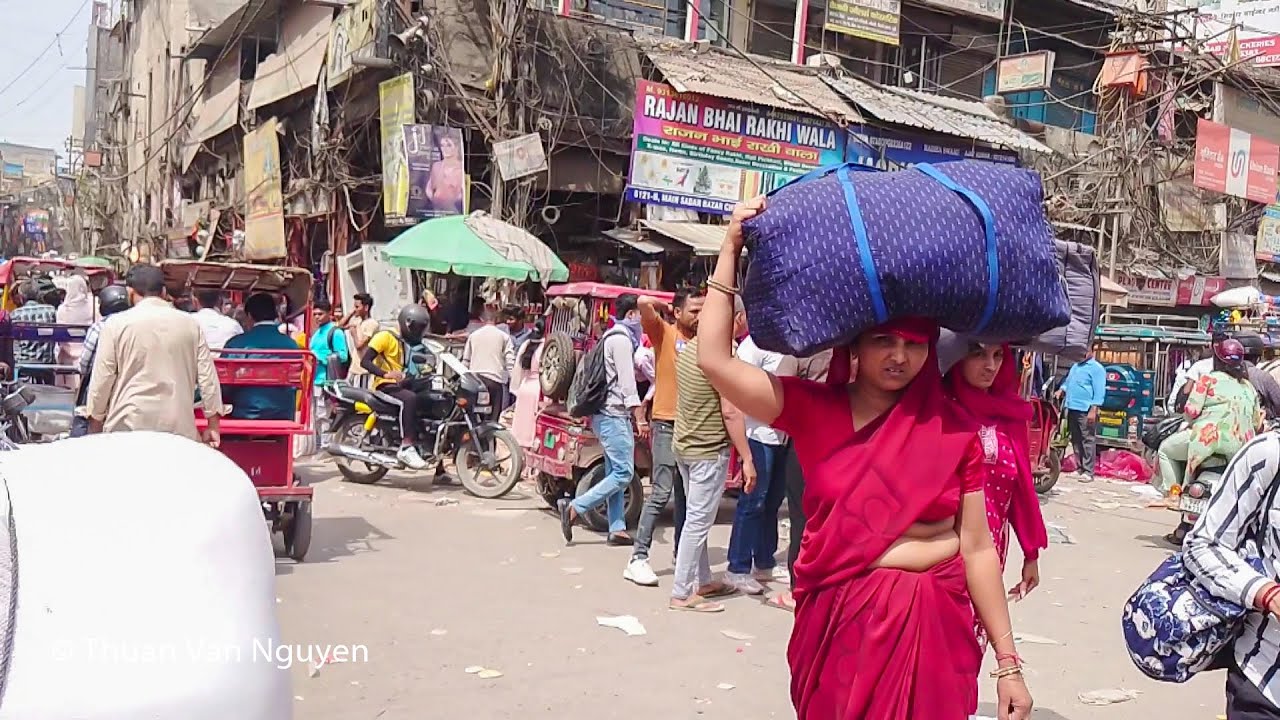 India || Sadar Bazaar street tour || Delhi - YouTube