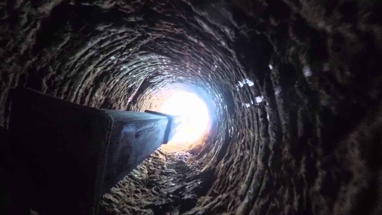 Gopro inside a caisson - YouTube