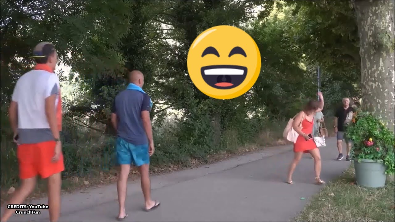 Funniest Bushman prank #1420 in Europe 😄 @ZoiPana - YouTube