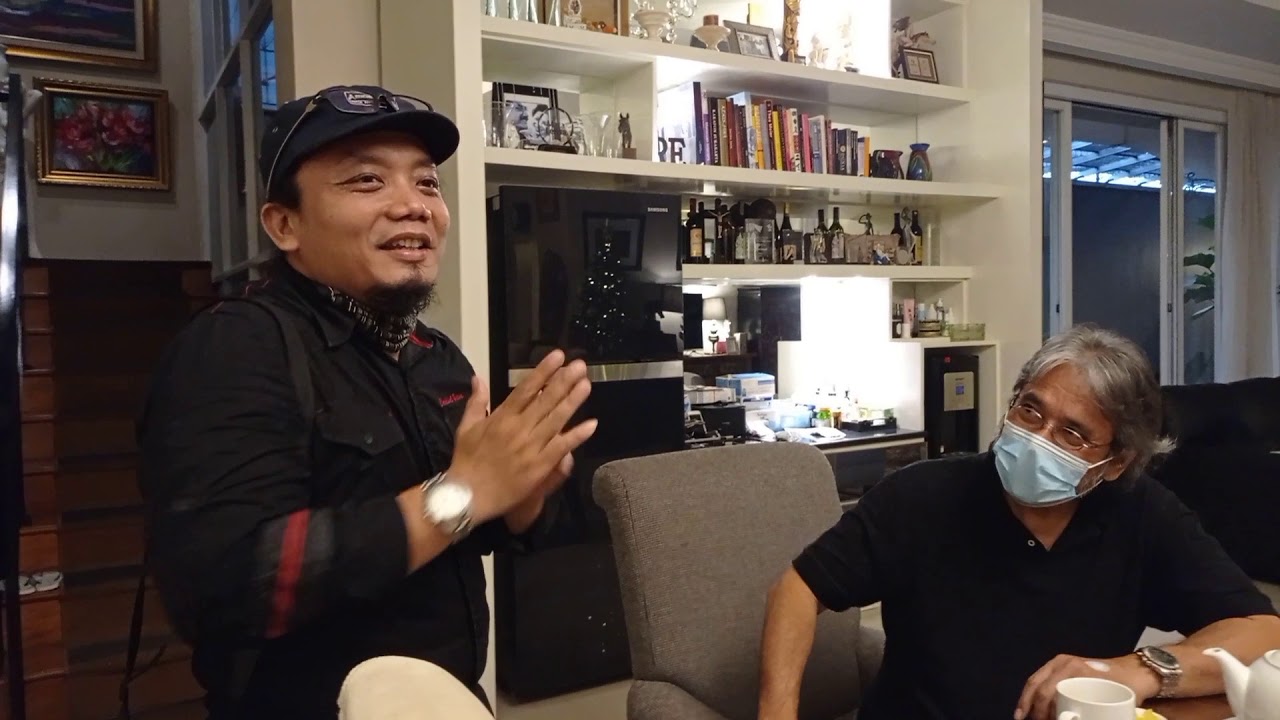 Darwis Triadi, The Legend of Photography Indonesia. - YouTube