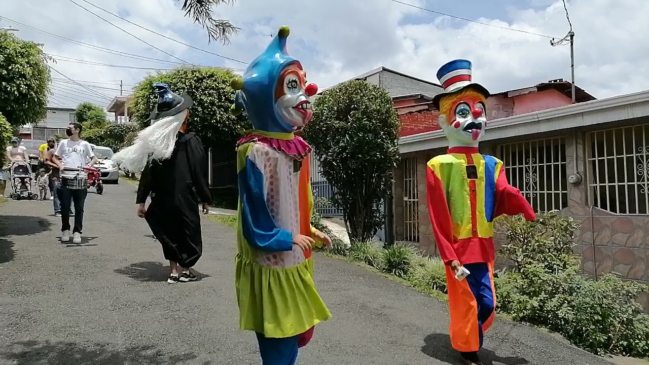 Mascarada Escazuceña y Cimarrona San José de la Montaña (Sábado 18/09 ...
