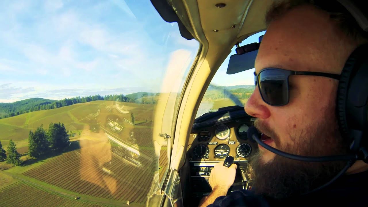 Flying Over King Estate Winery & Landing Practice in a Piper PA-28 ...