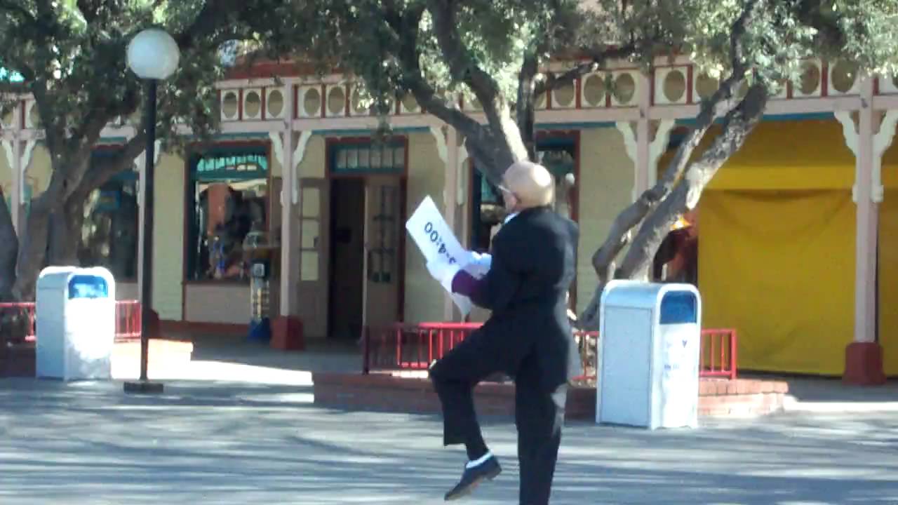 Mr. Six dancing at Six Flags Magic Mountain - YouTube