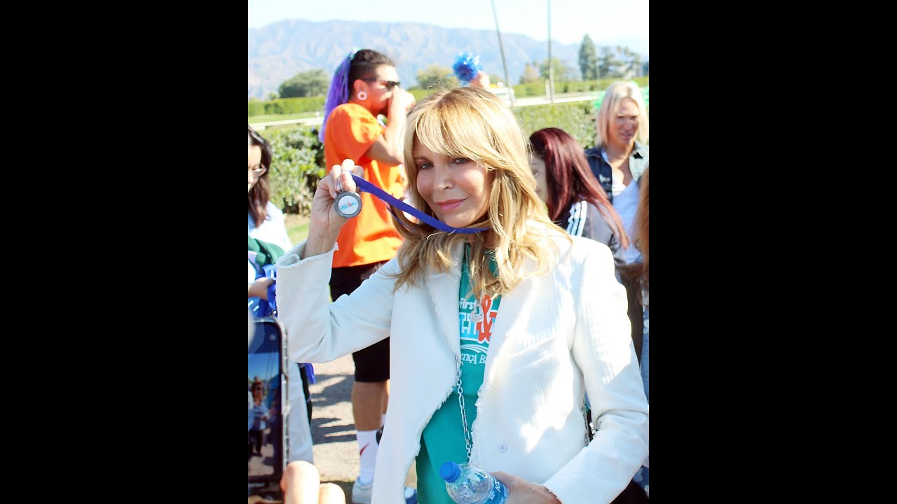 Jaclyn Smith at 2022 Ability First Stroll & Roll - YouTube