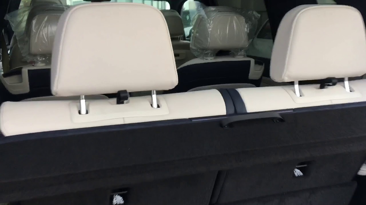 Power Folding Third-Row Seats - the All-New 2019 BMW X7 - YouTube