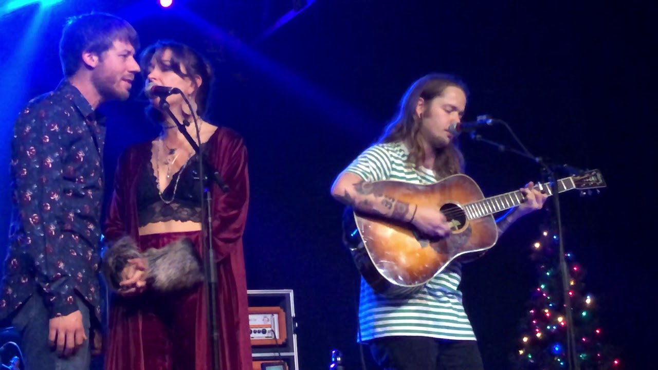 Billy Strings w/Lindsay Lou & Josh Rilko - Beautiful Star of Bethlehem ...