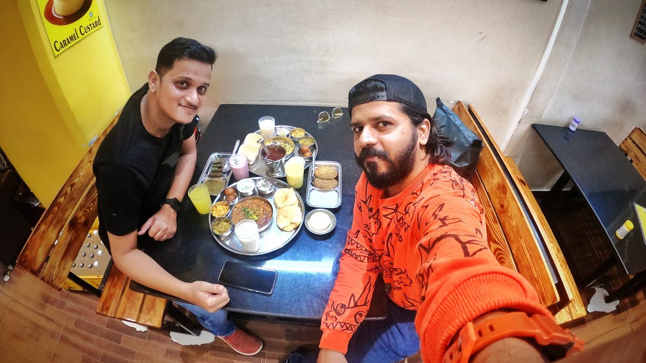 Martand Misal Dadar | Best Misal In Mumbai | Misal Thali | मिसळ प्रेमी ...