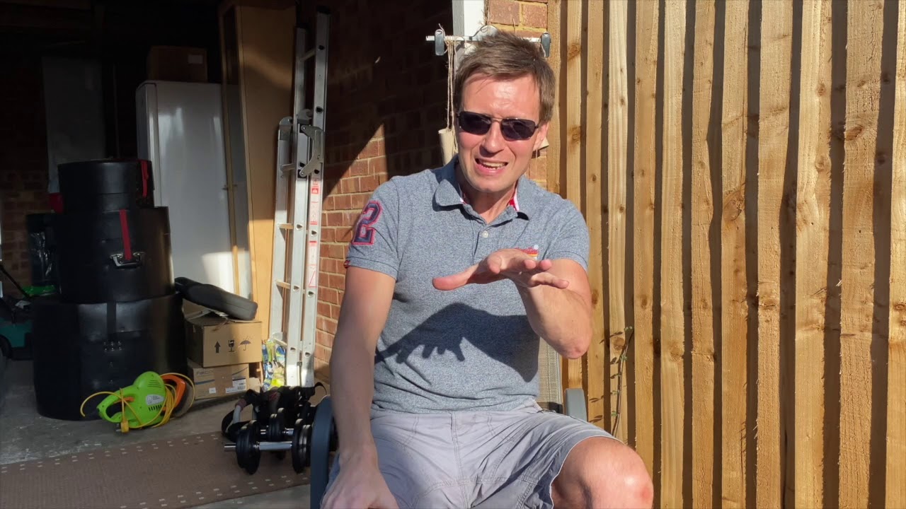 How to beatbox a dance beat. Part 3 of the Andy Frost Garage Sessions ...