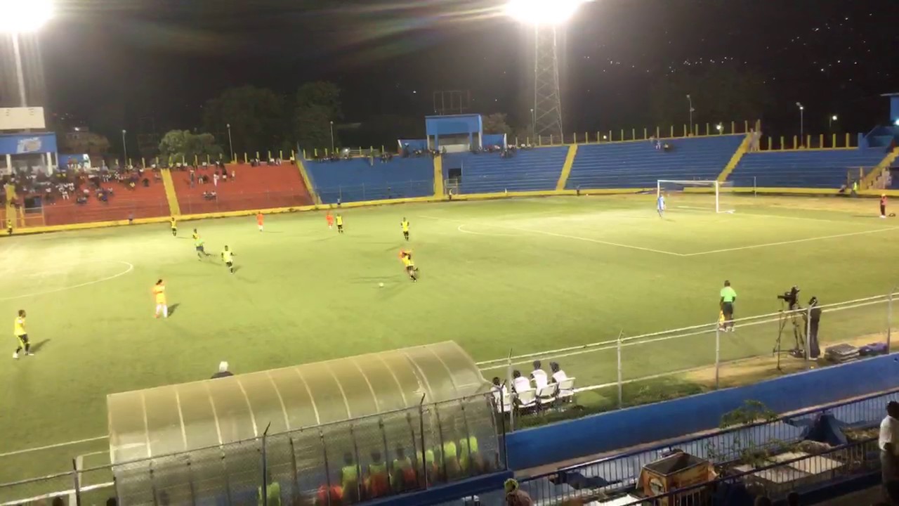 Emisión en directo de Cibao FC - YouTube