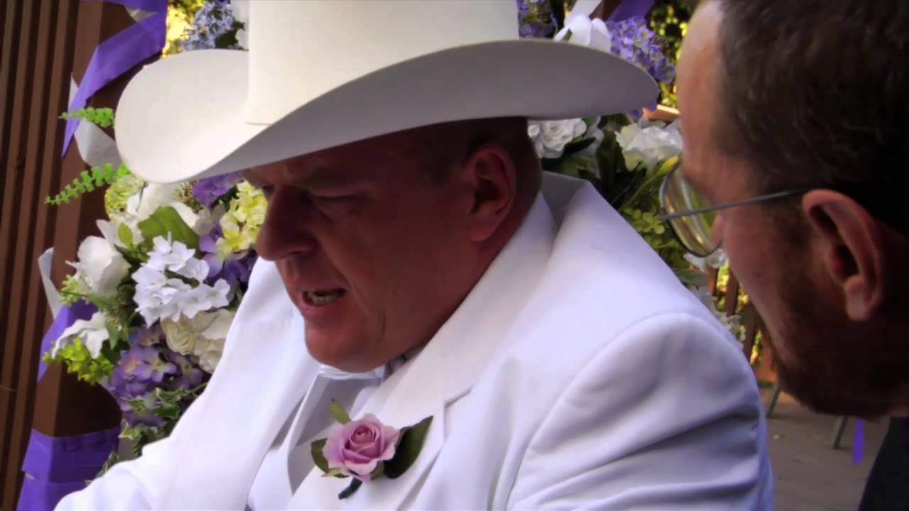 Breaking Bad Season 1 Extra - Minisode 02 - Wedding Day - YouTube