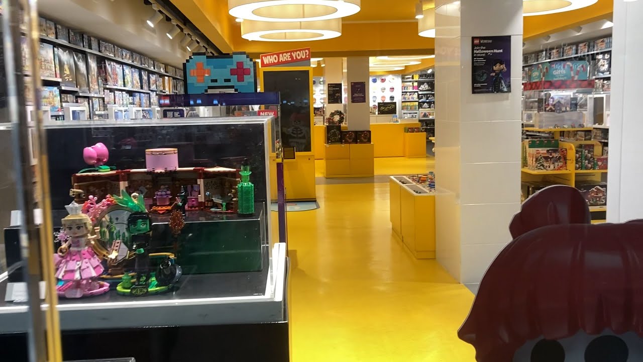 Lego Store Brighton - October 2024 - YouTube