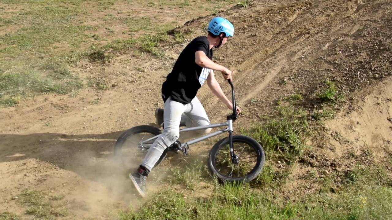 Róde Ádám - 2016 BMX - YouTube