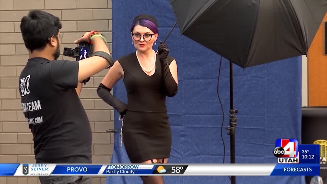DARK SIDE OF COSPLAY - YouTube