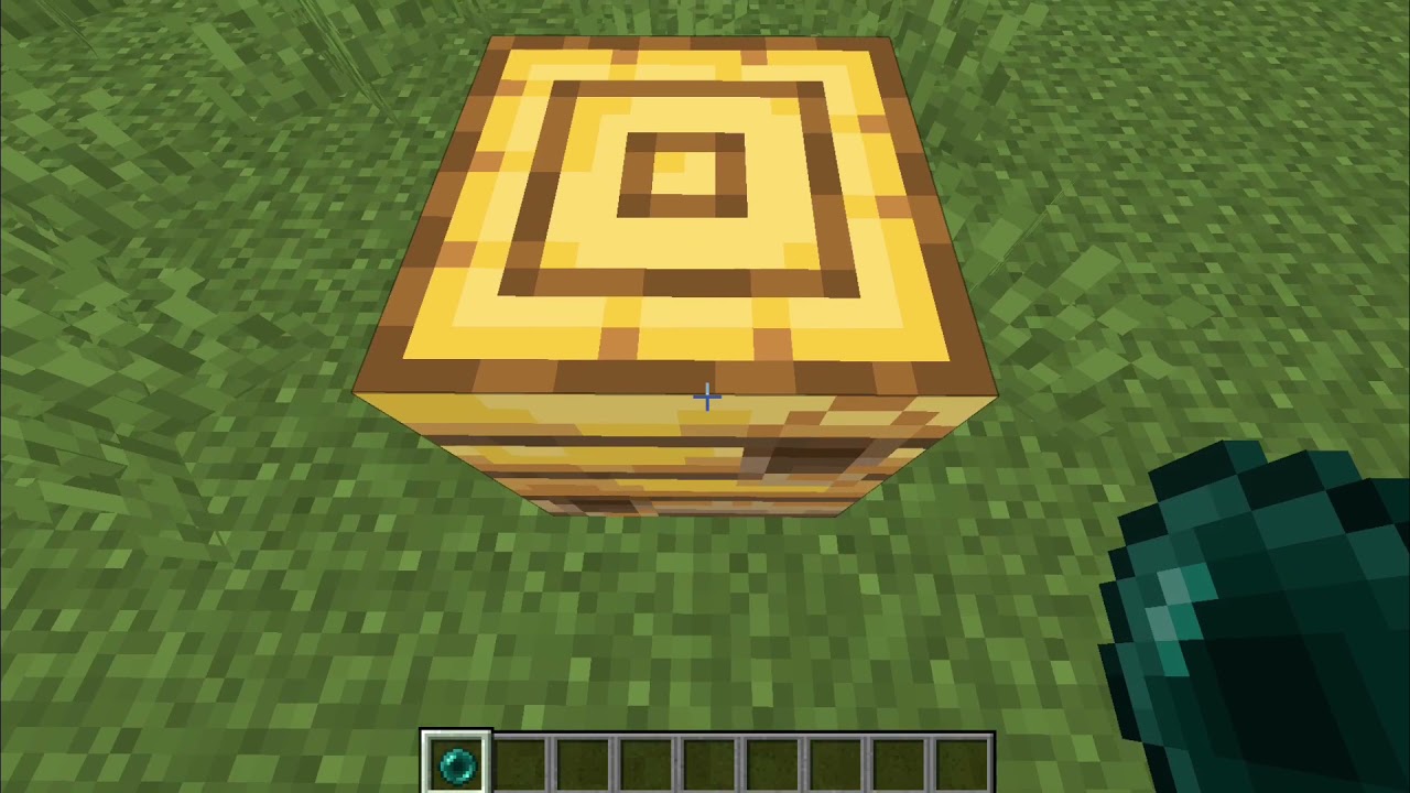 What's inside a Minecraft Bee Nest? - YouTube