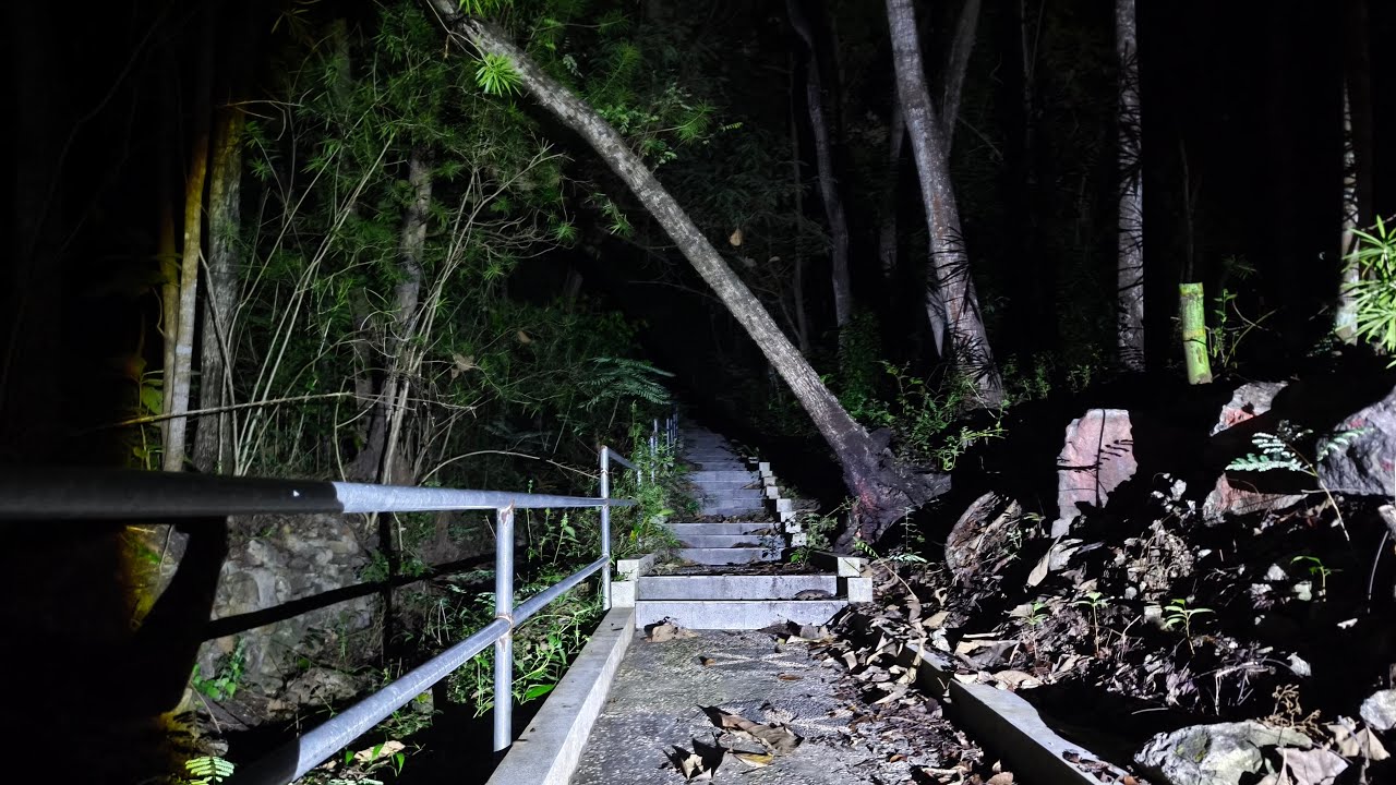 WATU SEPUR BAYAT KLATEN - YouTube