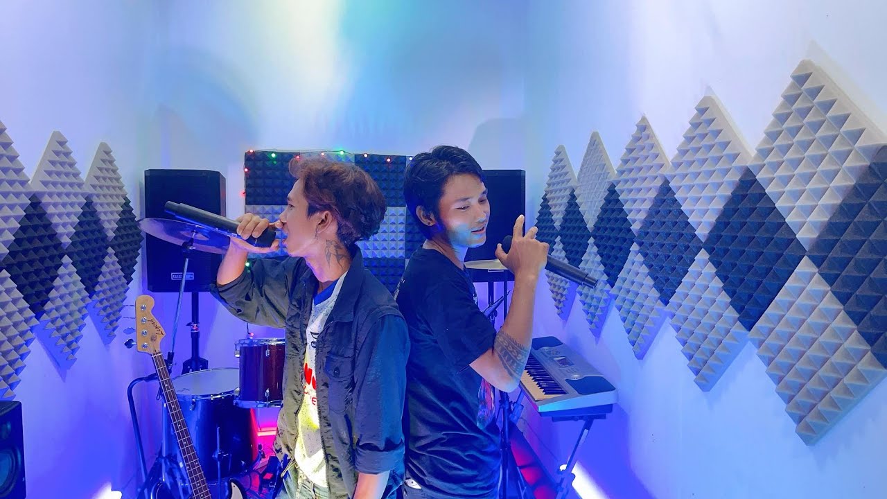 အဝေးရောက်ကြယ် − Artist - Sanday & Zinlay - YouTube