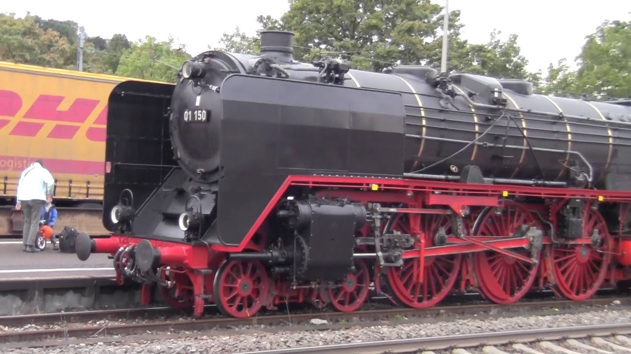 BR 01 150 und Habiins "Märklin" in Göppingen - YouTube