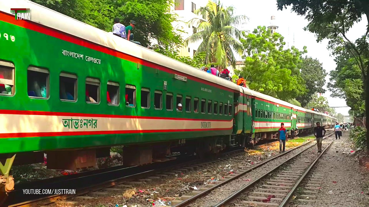 760 Padma Express Rajshahi to Dhaka one of the luxurious train of Bangladesh Railway - YouTube