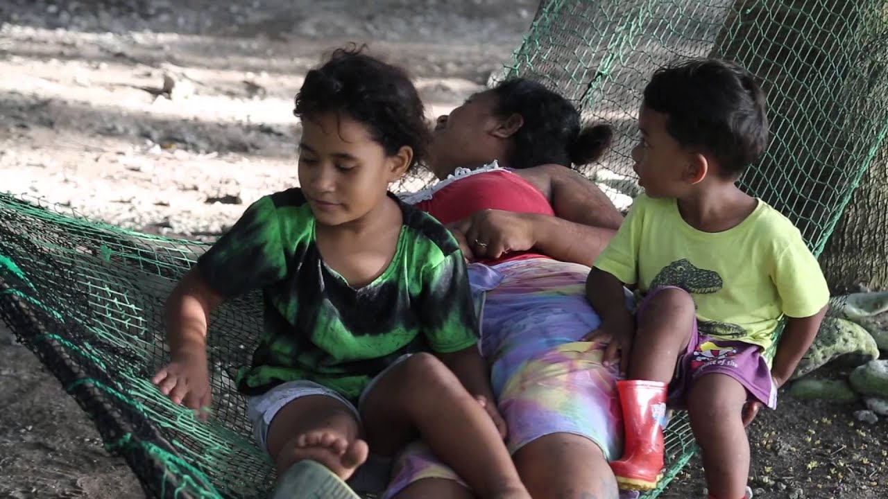 Tuvalu Funafuti Scènes de vie / Tuvalu Funafuti Life style - YouTube