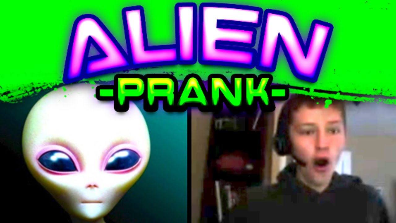 ALIEN PRANK OMEGLE (Trolling Pranks Omegle) - YouTube
