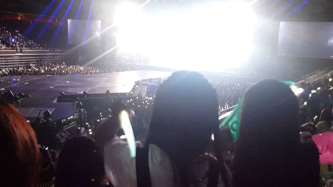 [Fancam]Exoluxion #2 in singapore day 2 exoL silver ocean and stage ♥ ...